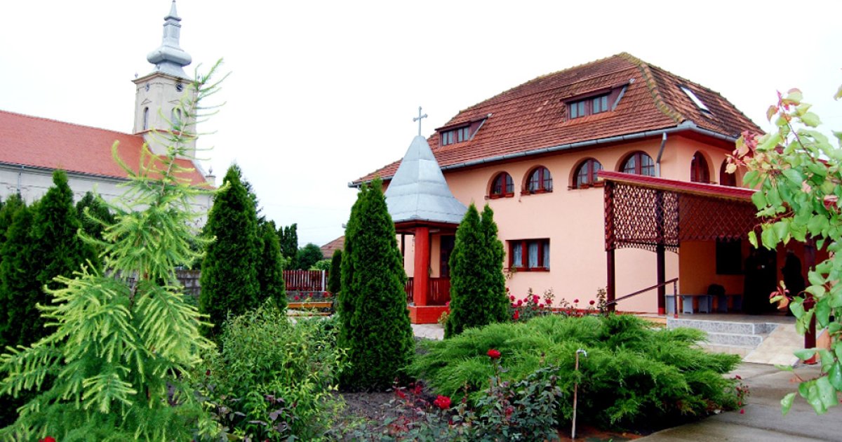 Casa cu bunicuţe de la Checea