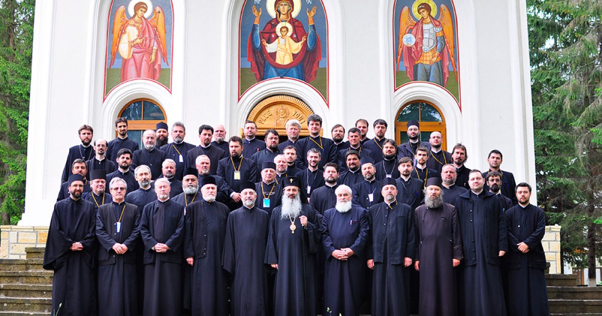 Preoţii Protopopiatului Iaşi 1, în conferinţă semestrială de primăvară