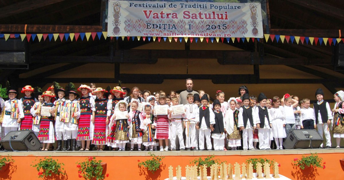 Festivalul de Tradiții Populare „Vatra Satului”, la Teliu | Poza 1