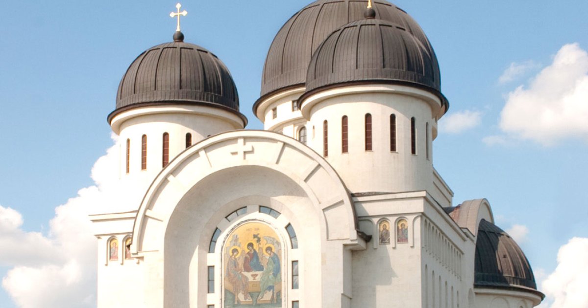 Catedrala „Sfânta Treime” din Arad - o bucurie pentru Centenarul Marii Uniri din 1918 | Poza 2