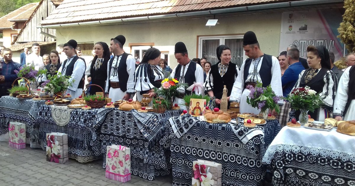 „Statu’ la vase în Lunea Paştelui”, obicei popular la Șugag, Alba