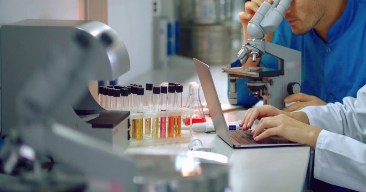 Cum „păcălește” cancerul chimioterapia