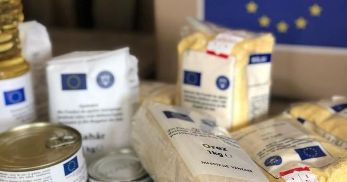Pachete cu alimente distribuite în Suceava