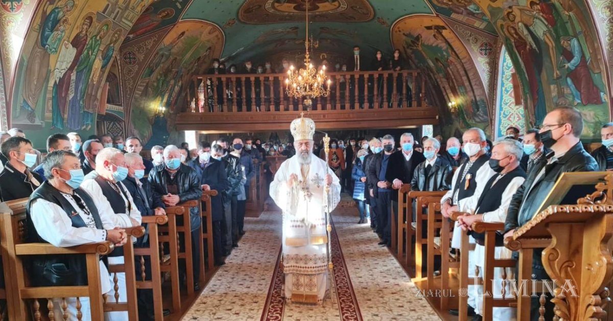 Slujire arhierească la Biserica „Adormirea Maicii Domnului” din Sebeș