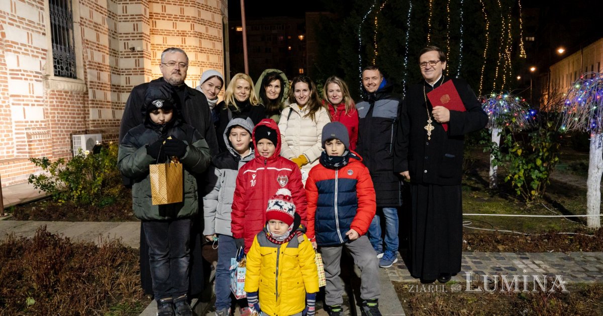 Nașterea Domnului vestită prin colind la Biserica „Sfântul Anton ...