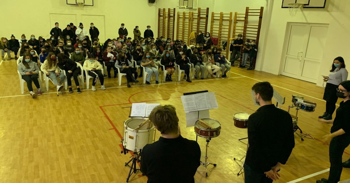 „Percuția pentru toți”