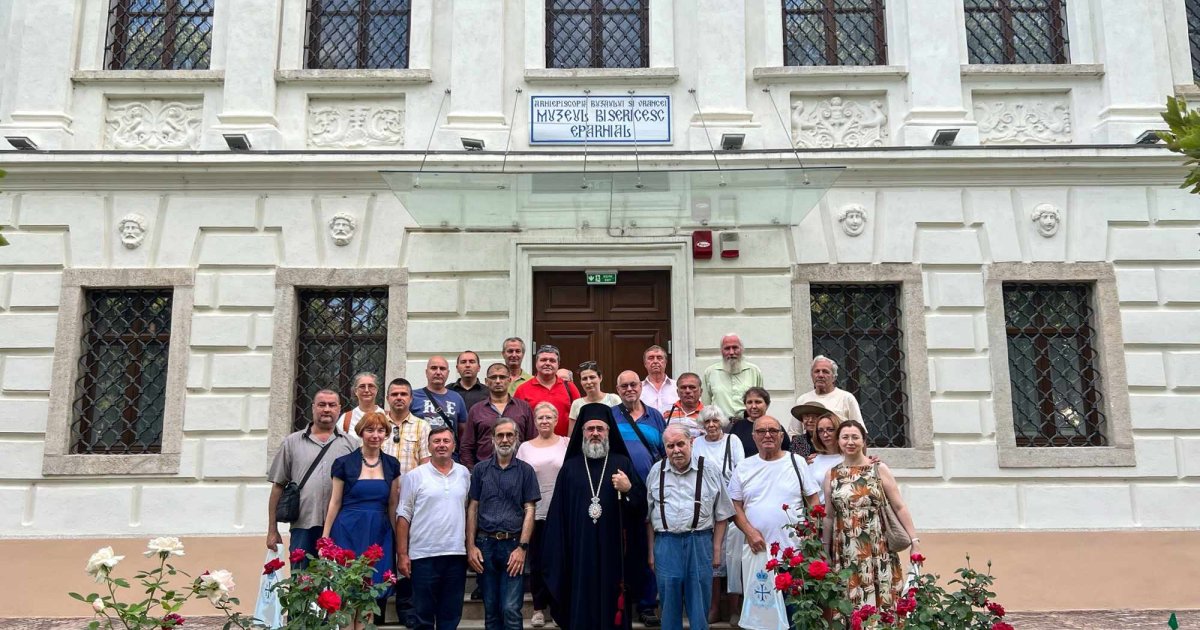Specialiști în istorie au vizitat Centrul eparhial din Buzău