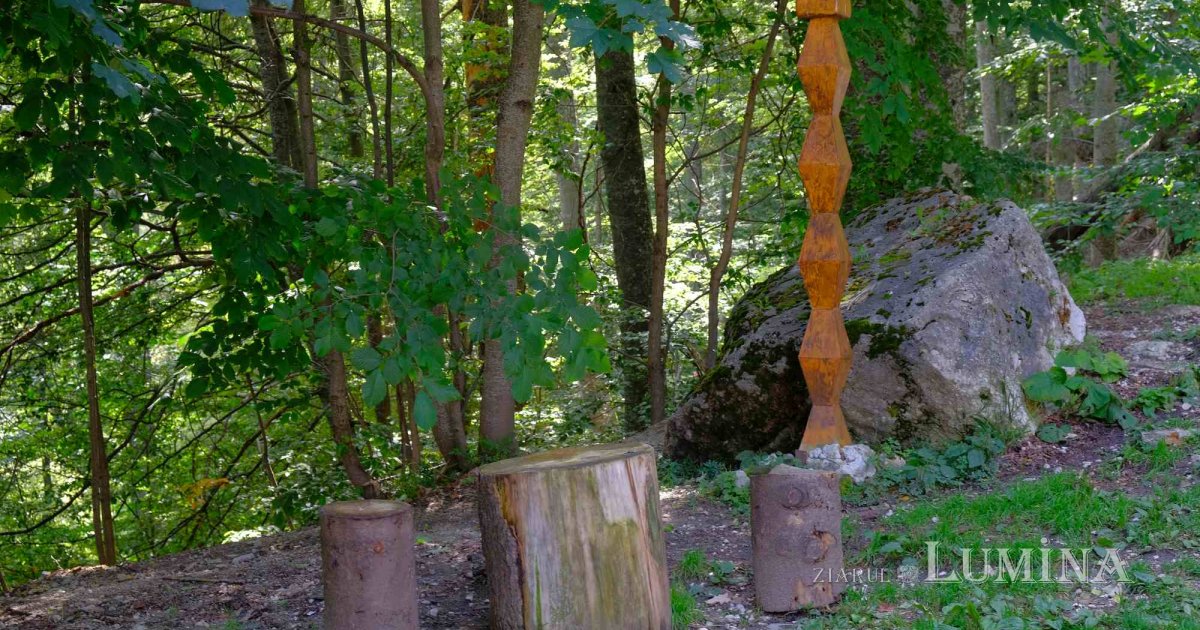 Pridvorul cerului de la Schitul „Sfânta Ana” - Cota 1400 | Poza 3