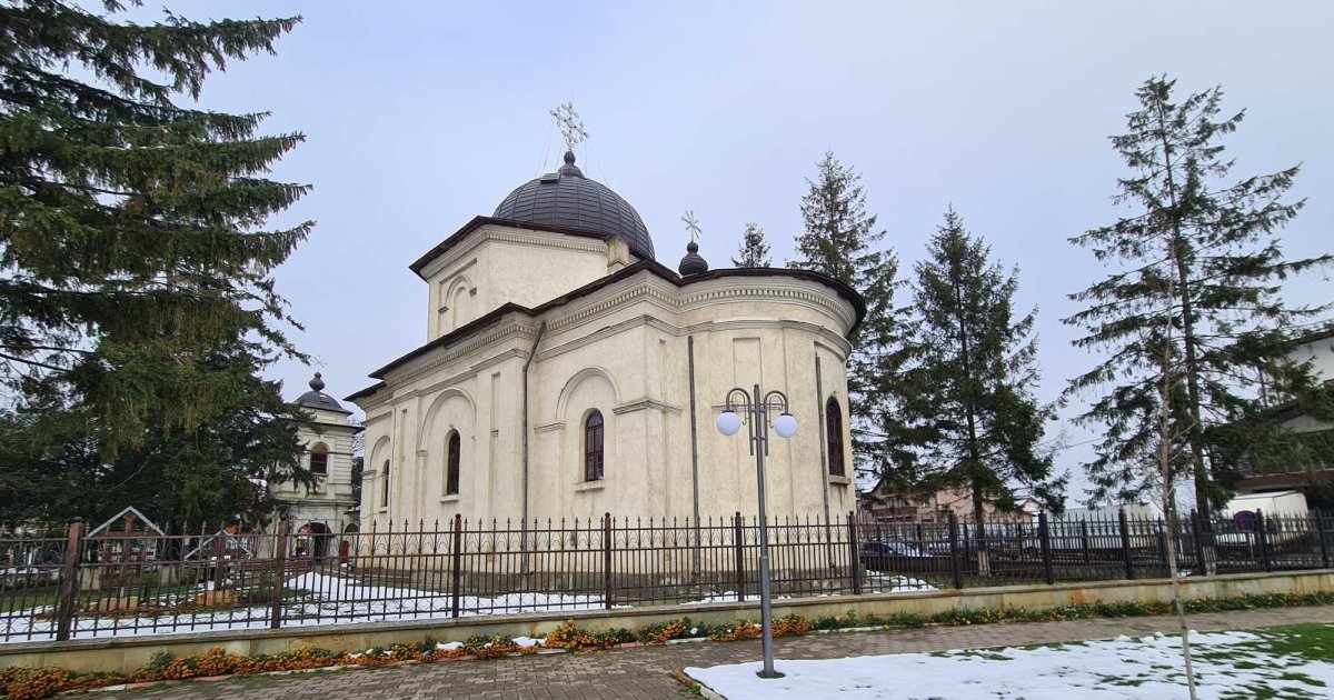 Biserica „Sfântul Nicolae”, centrul micii lumi a Darabanilor