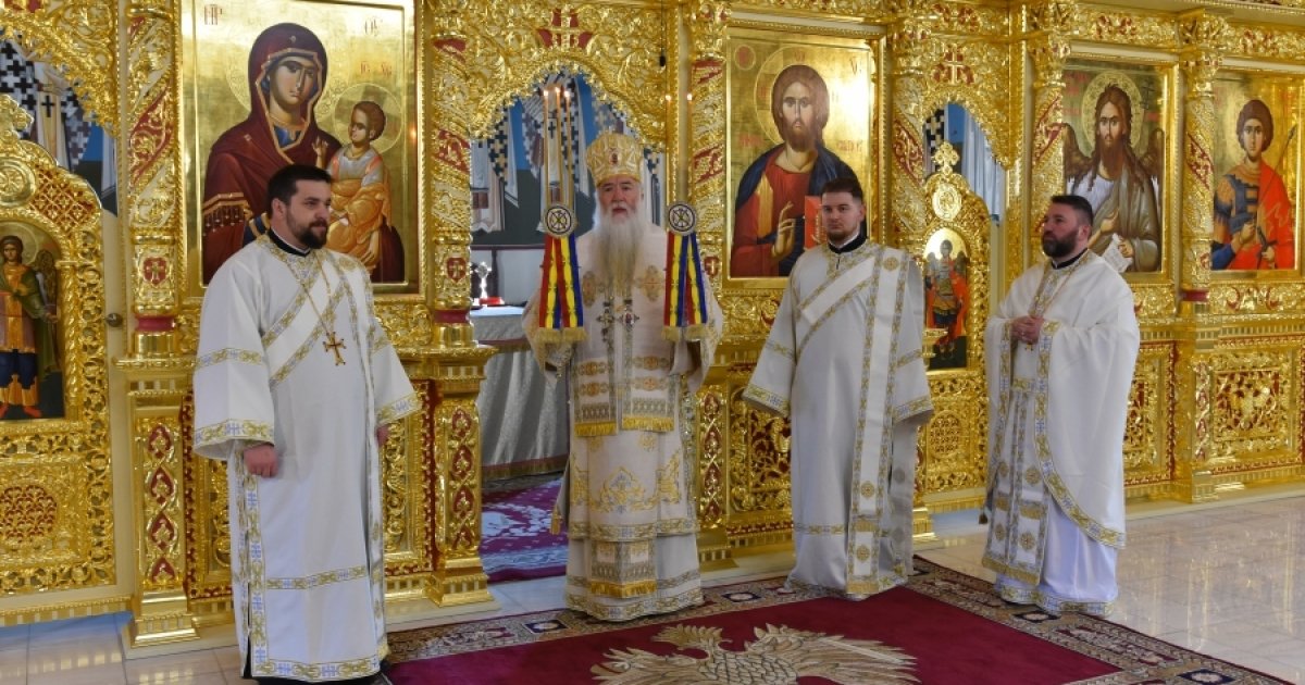 Rugăciune și colinde la Catedrala Episcopală din Drobeta-Turnu Severin