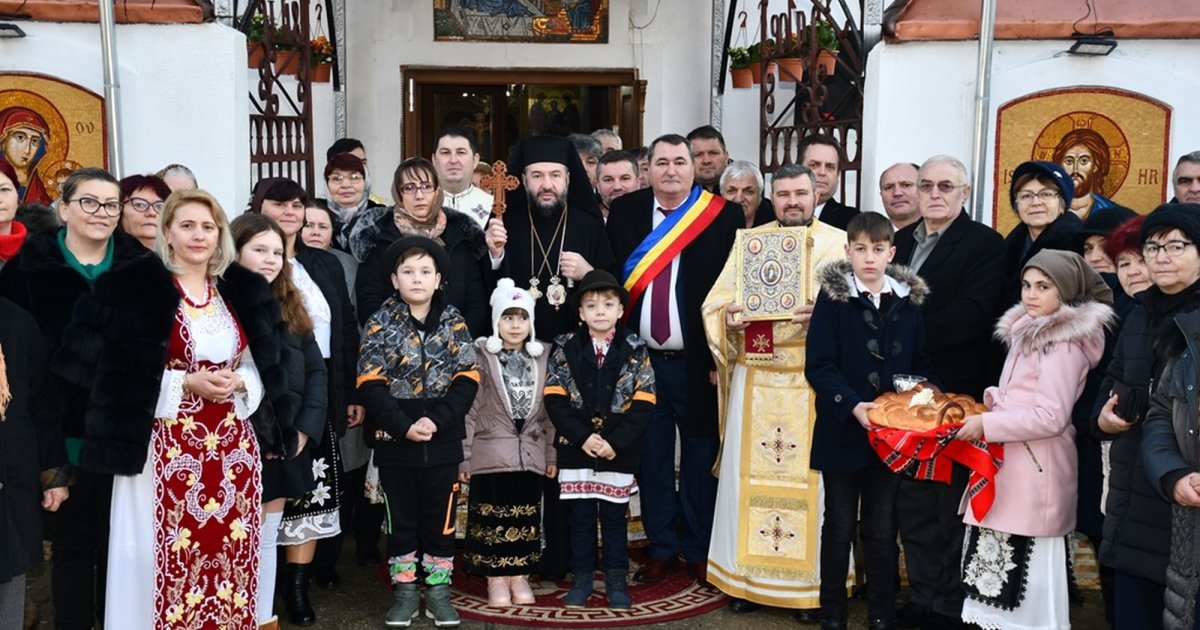 Popas de rugăciune la o biserică bănățeană