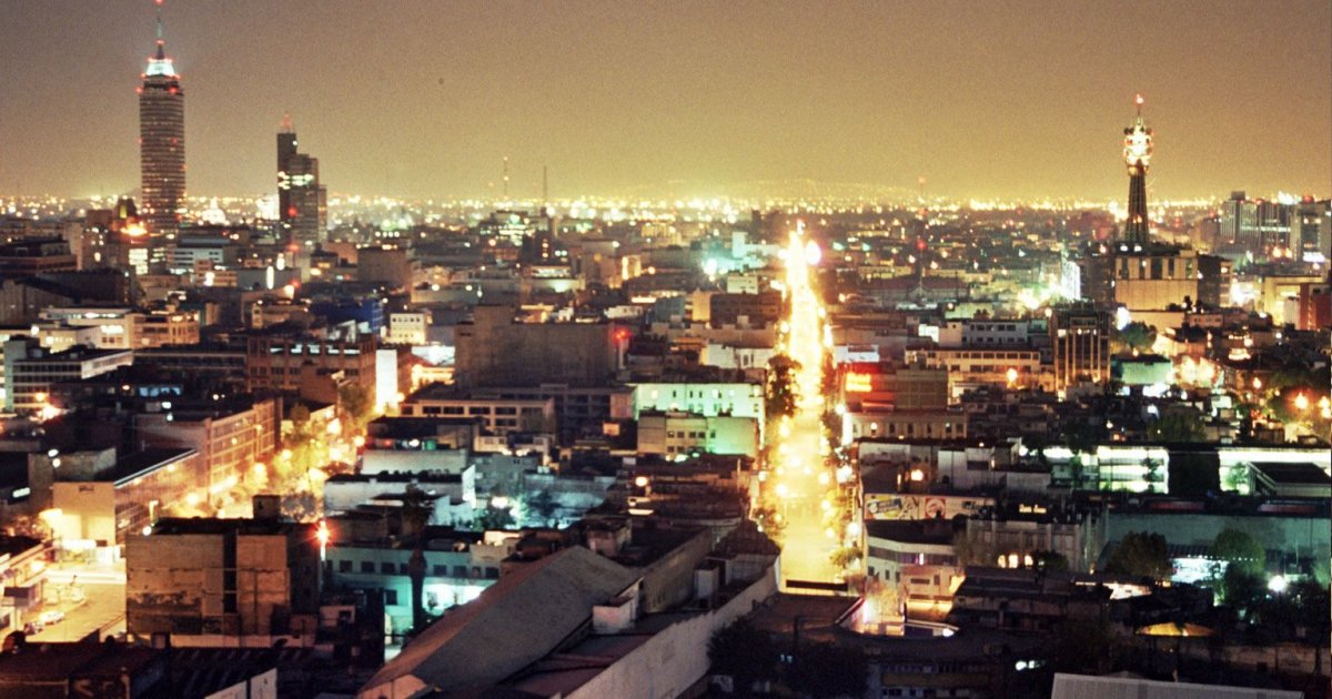 Poluarea luminoasă nocturnă „fură” strălucirea stelelor de pe cer