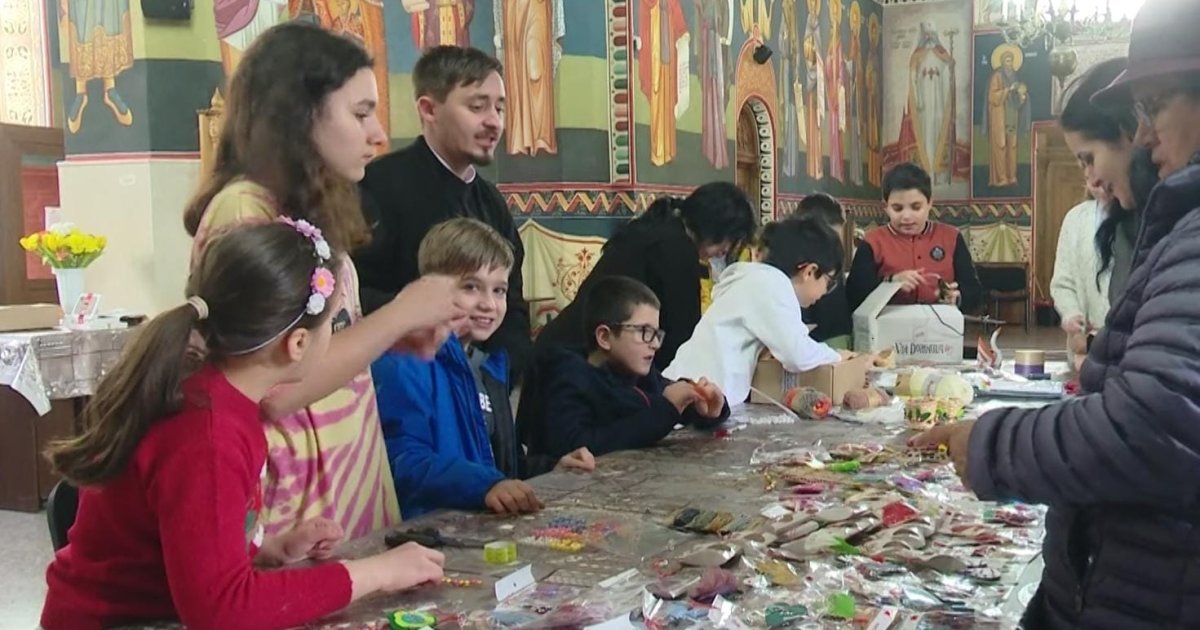 Târg caritabil la Parohia Huedin din Capitală | Poza 3