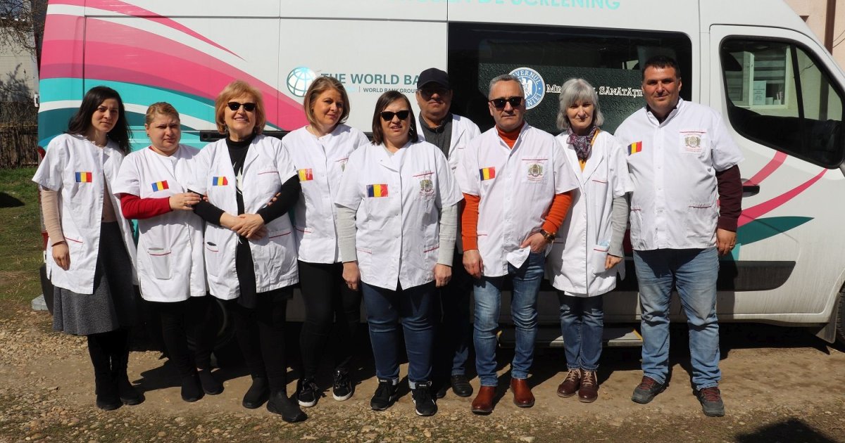 Voluntarii Paraclisului Catedralei Naţionale au revenit în localitatea ...