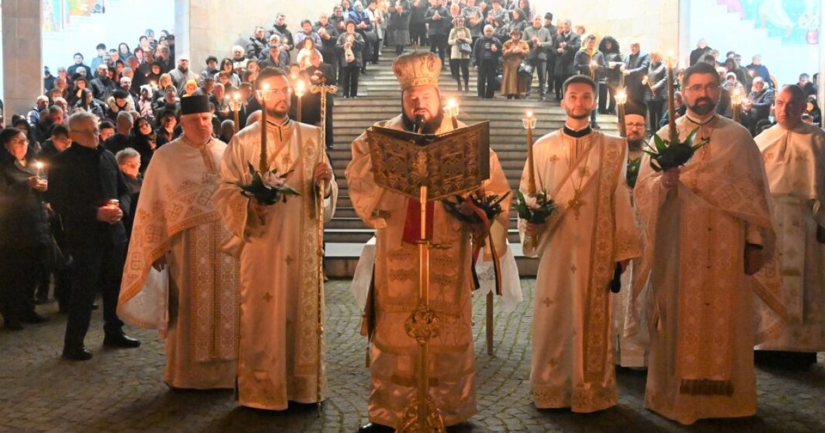 „Să împlinim poruncile lui Dumnezeu, ferindu-ne de păcat”