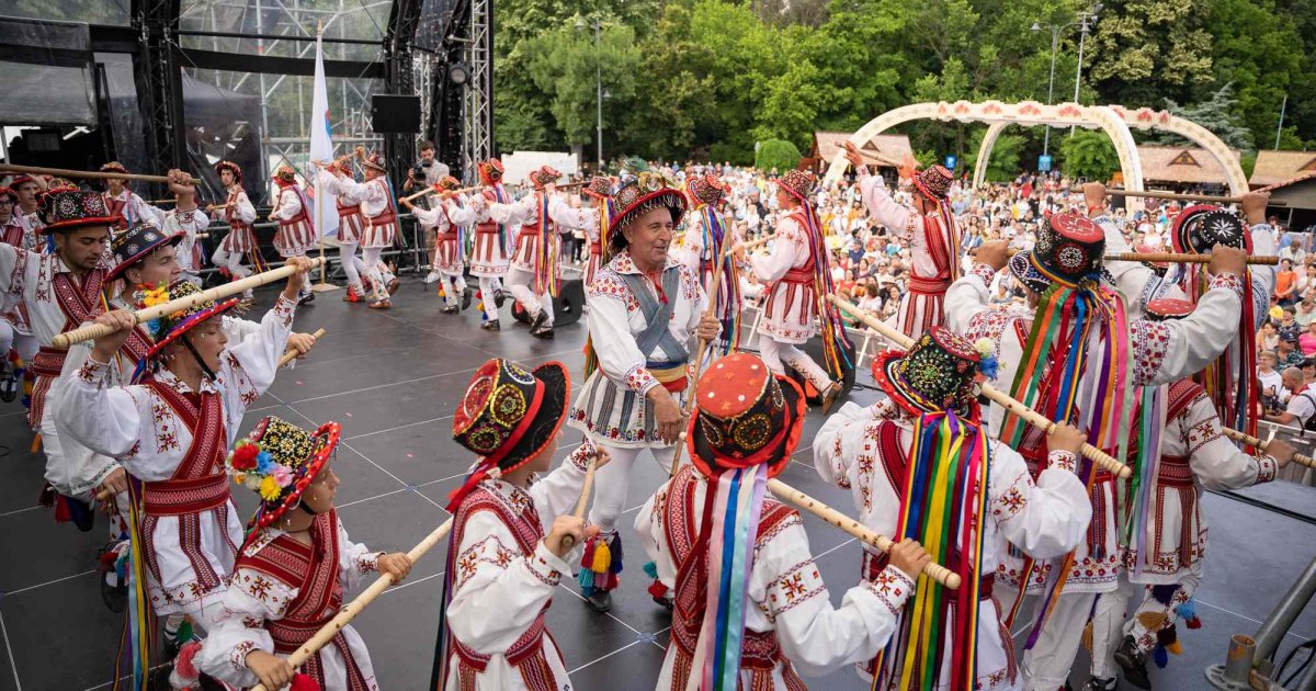 Festivalul Internațional de Folclor „Muzici și Tradiții în București“