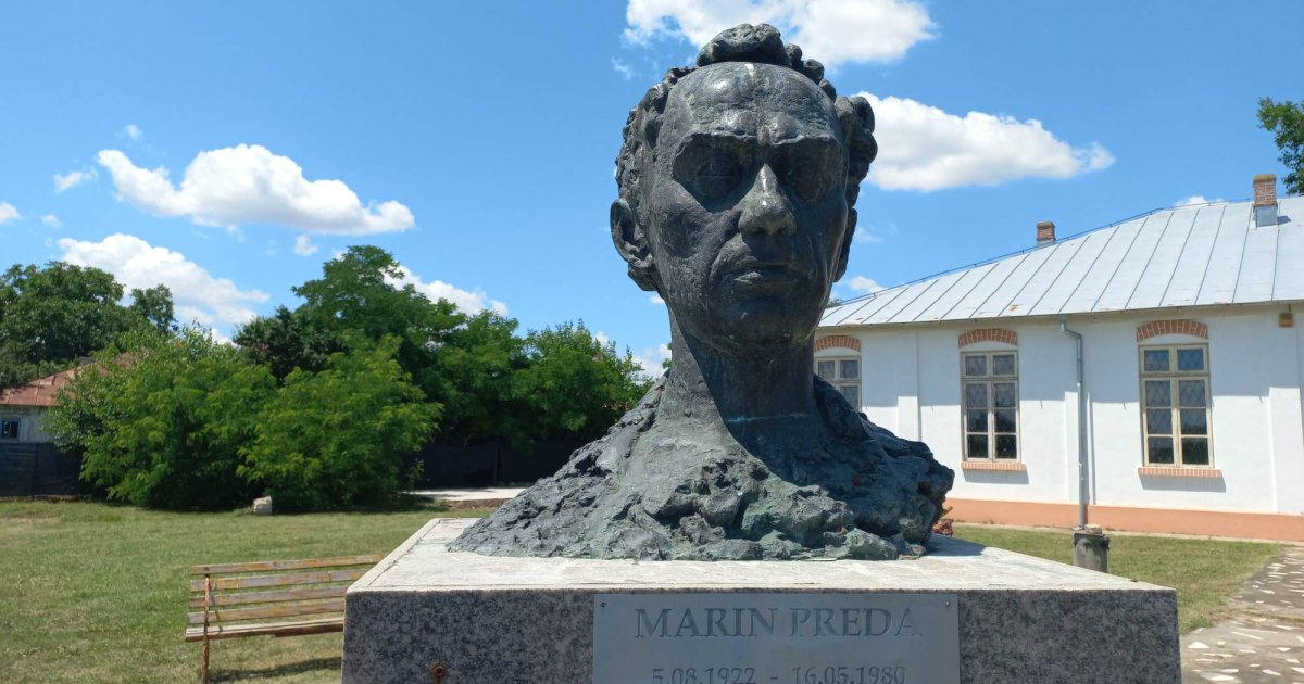 Mândria de a fi din satul lui Marin Preda