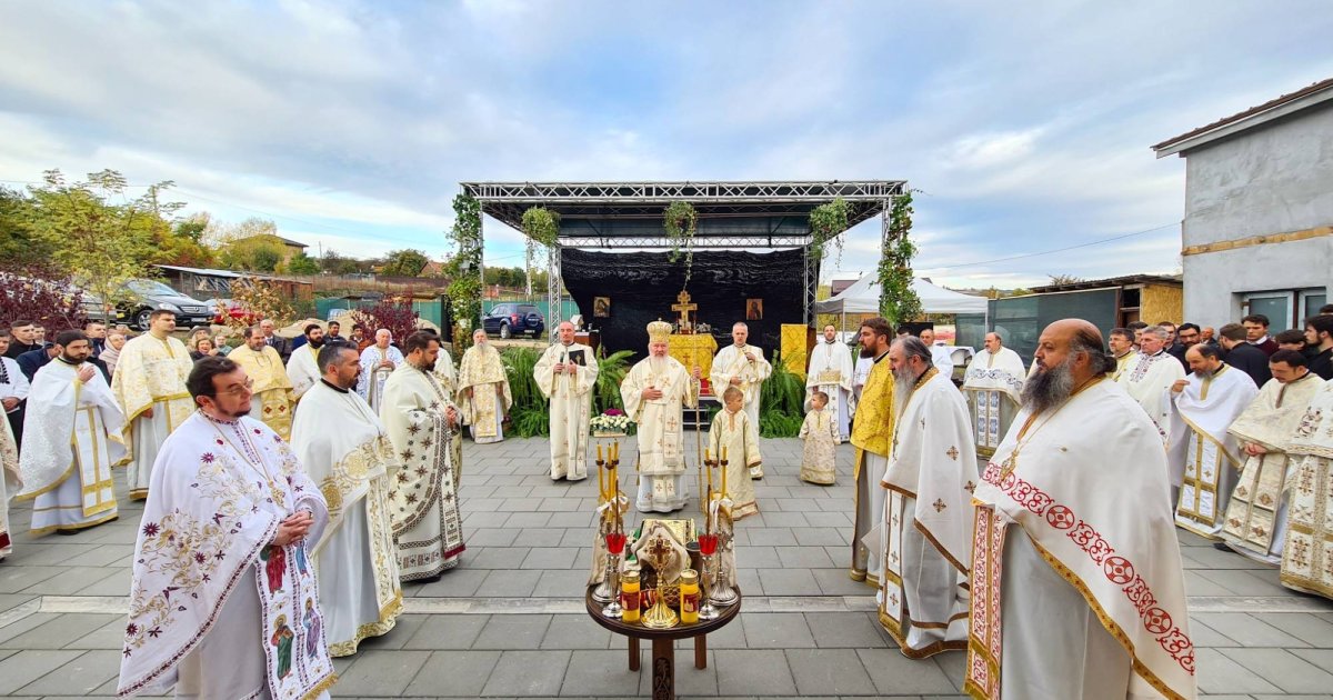 Biserica „Sfinţii Proroci Moise şi Ilie” din Valea Fânațelor a fost ...