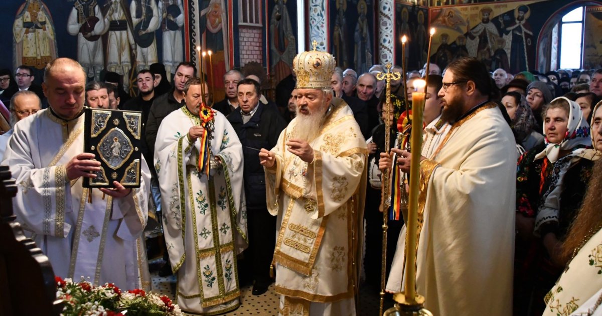 Sfântul Ierarh Spiridon cinstit la Mănăstirea Strâmba