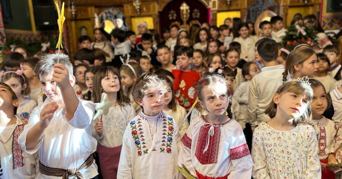 Serbare și daruri pentru copii la o parohie din sectorul 4 | Poza 2