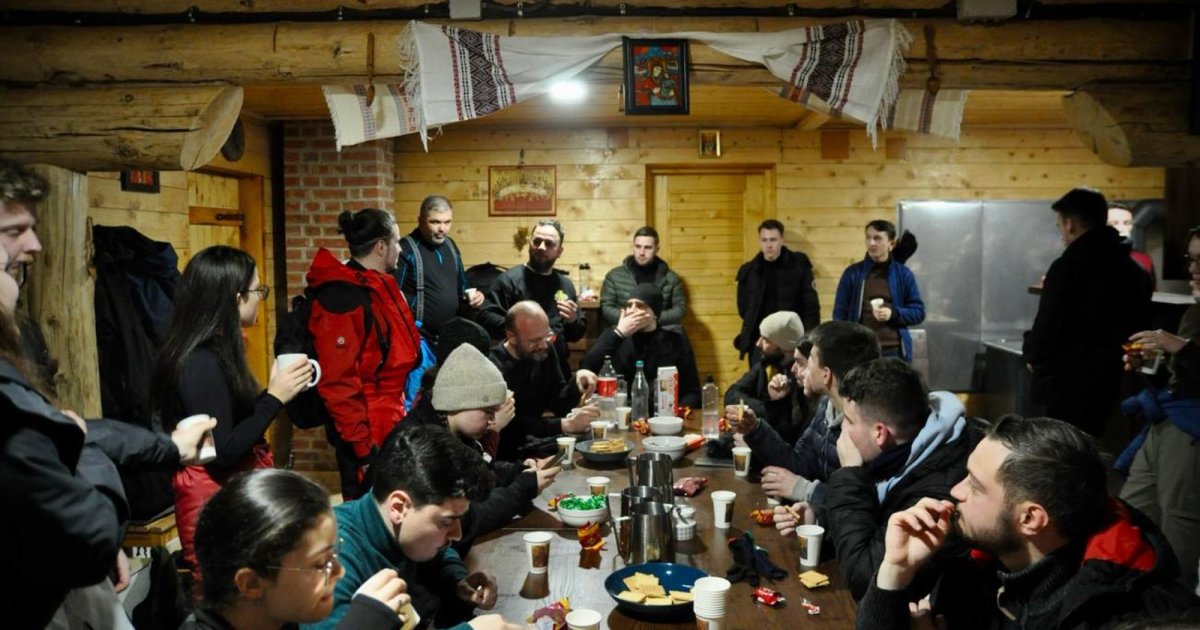 Tabără de iarnă la Mănăstirea Oașa, organizată de ASCOR Alba Iulia | Poza 2