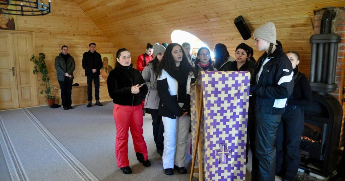 Tabără de iarnă la Mănăstirea Oașa, organizată de ASCOR Alba Iulia | Poza 4