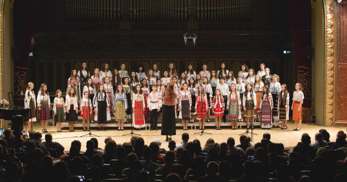 „Drag mi-e jocul românesc”