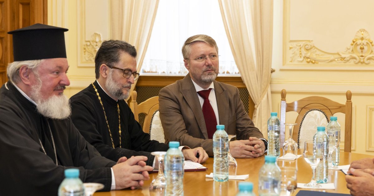 Secretarul de Stat pentru Culte și Naționalități de la Budapesta în vizită la Patriarhia Română ...