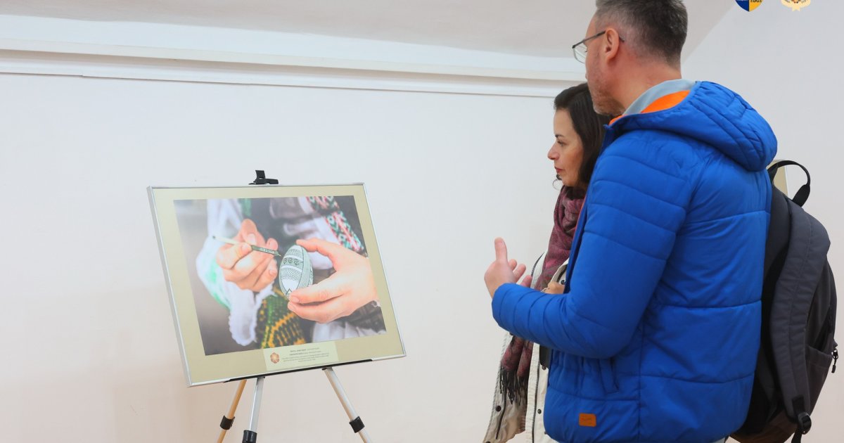 Fotografi din trei țări expun la Cluj