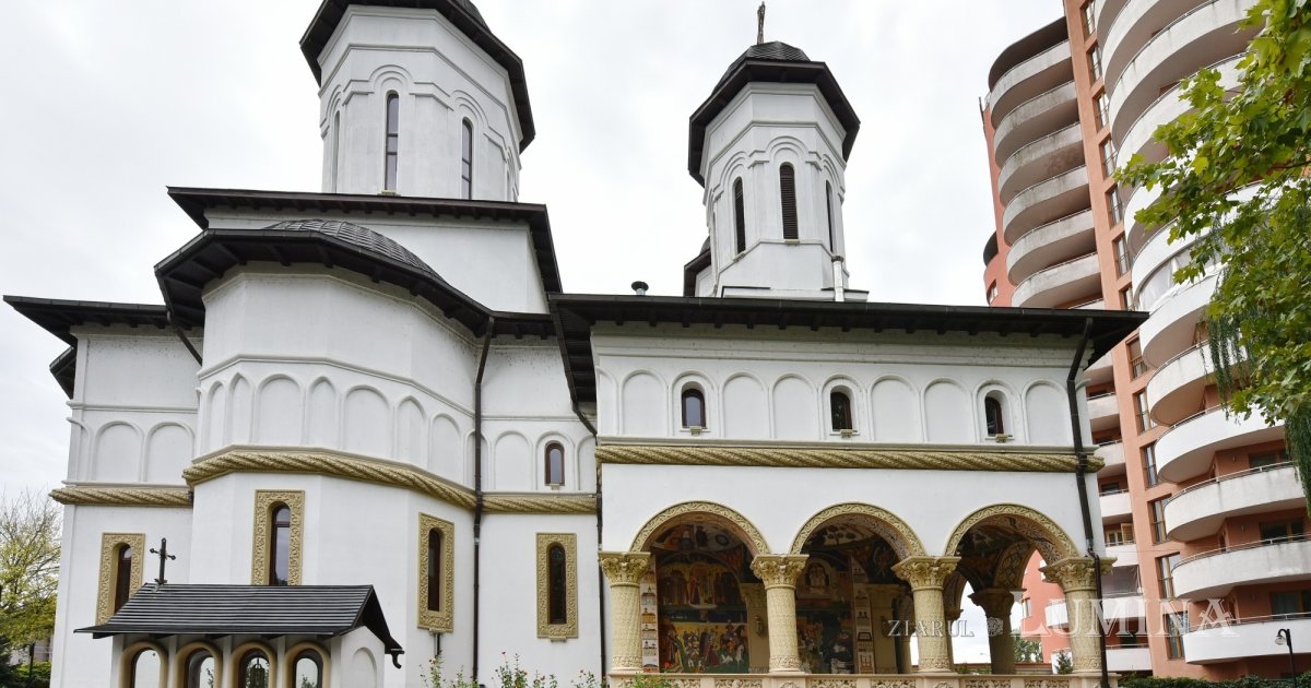 Sclipirile Luminii: Parohia „Sfânta Vineri”-Pajura