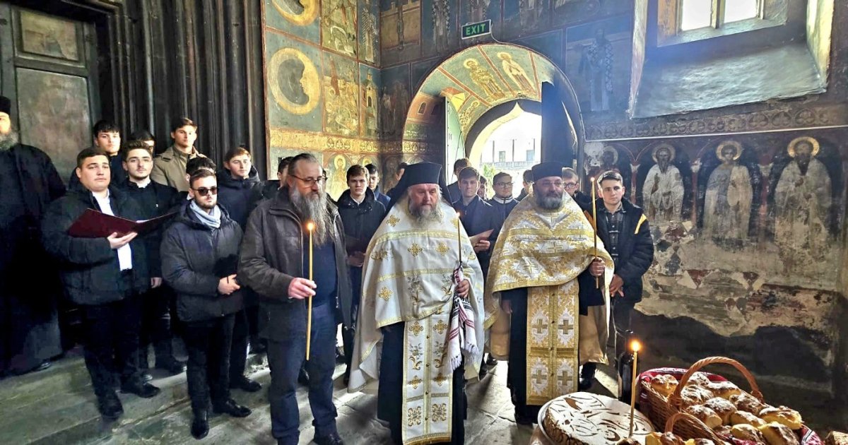 Evocare și slujbă de pomenire a Mitropolitului primat Calinic Miclescu