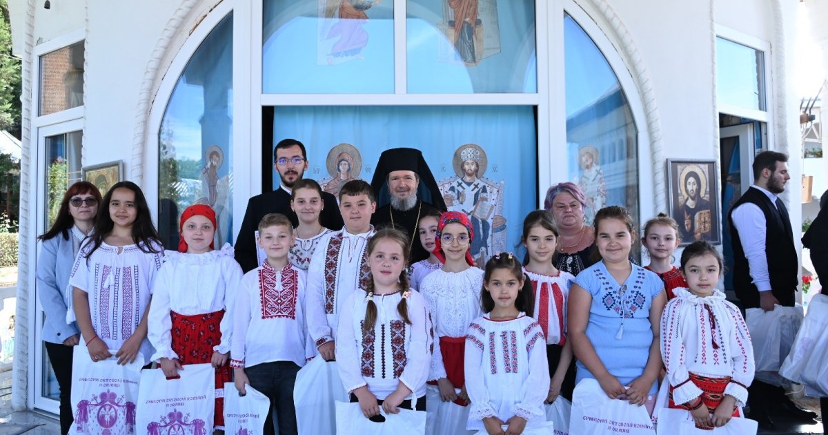 Întâlnirea Tinerilor Ortodocși Bihoreni la Mănăstirea „Sfânta Cruce ...