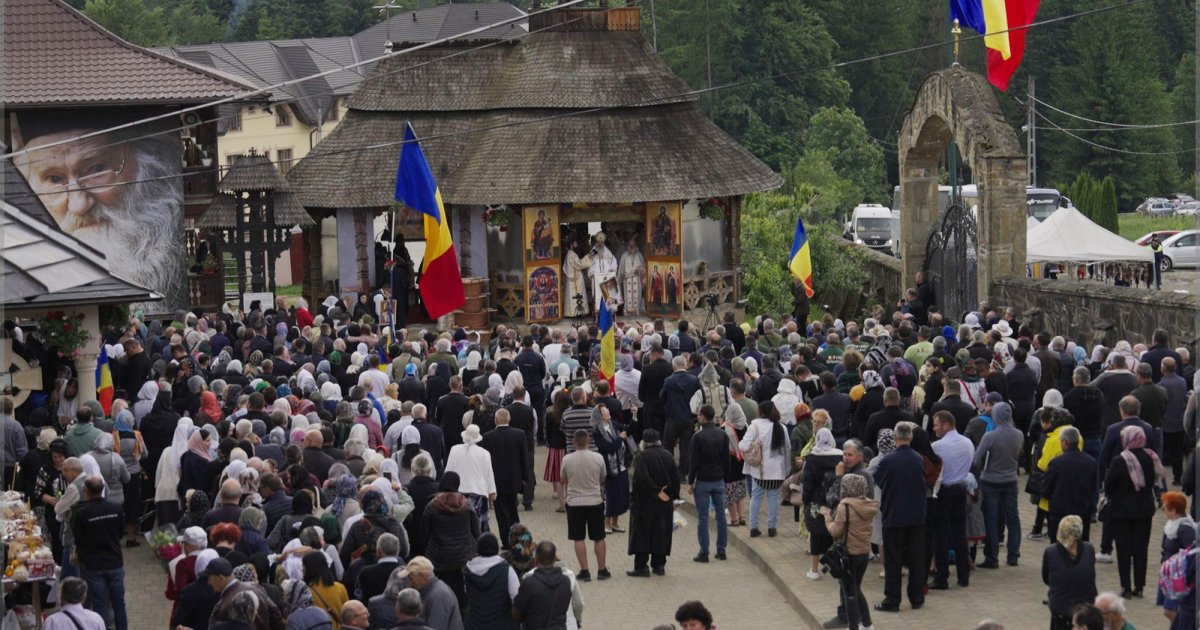 Părintele Iustin Pârvu, pomenit la Mănăstirea Petru Vodă