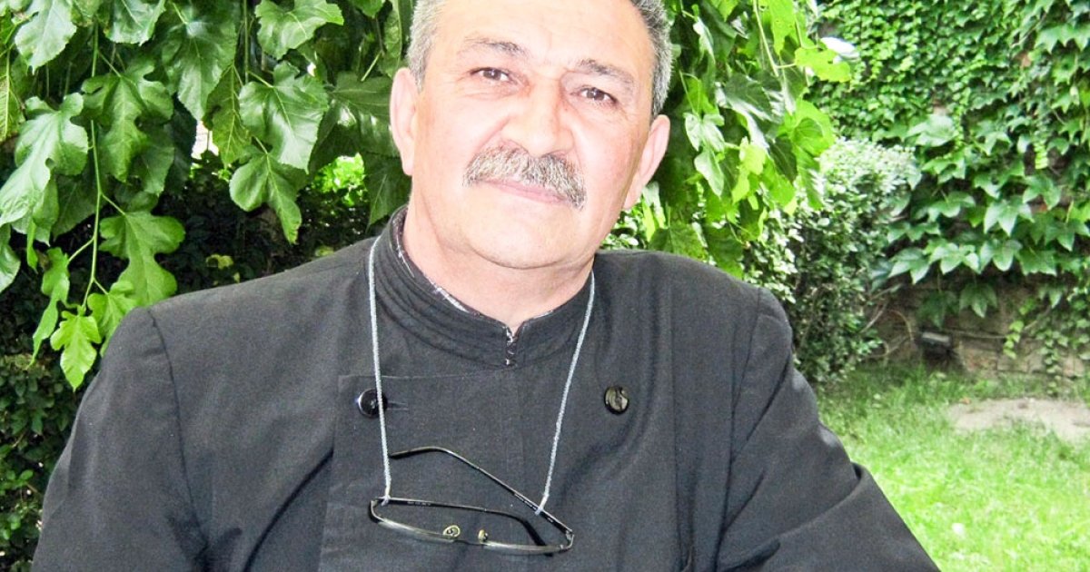 POEZIE: Nicolae Stoia | Poza 1