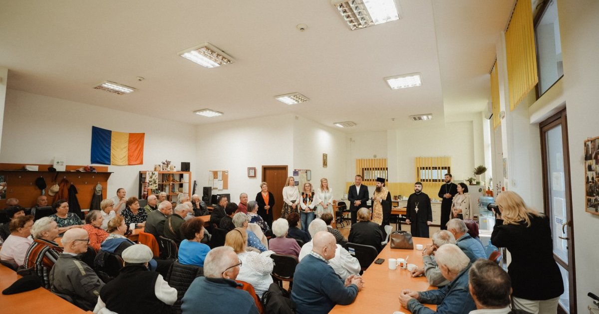 Vizită arhierească la Centrul de zi pentru vârstnici „Tinerețe fără ...
