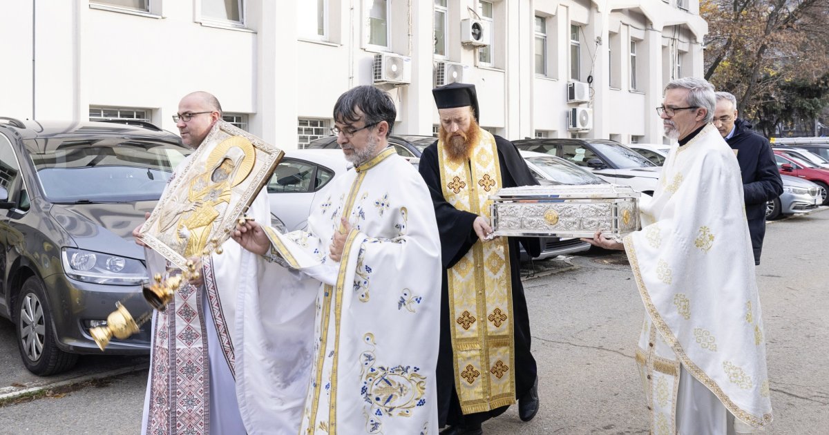 Sfântul Stelian cinstit la biserica Spitalului „Marie Curie” din București