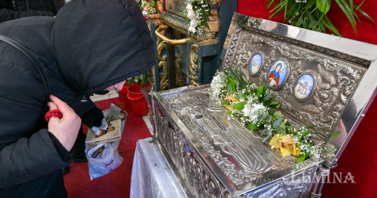 Prăznuire luminoasă la Biserica „Sfântul Anton”-Curtea Veche | Poza 6