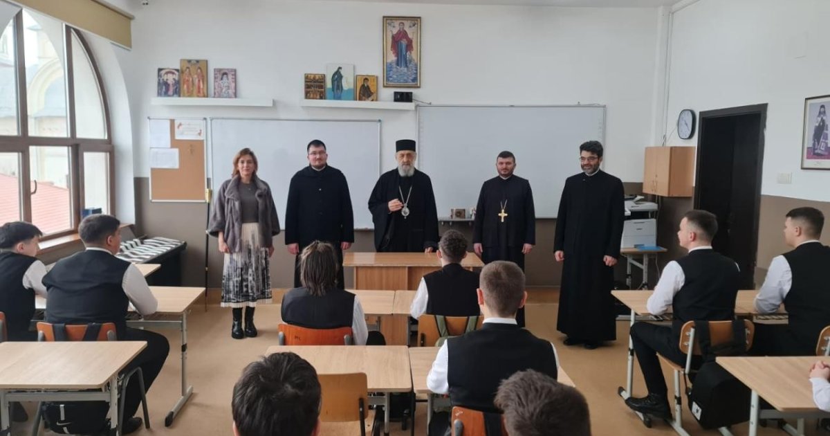 Vizită pastorală la Seminarul Teologic din Alba Iulia | Poza 1